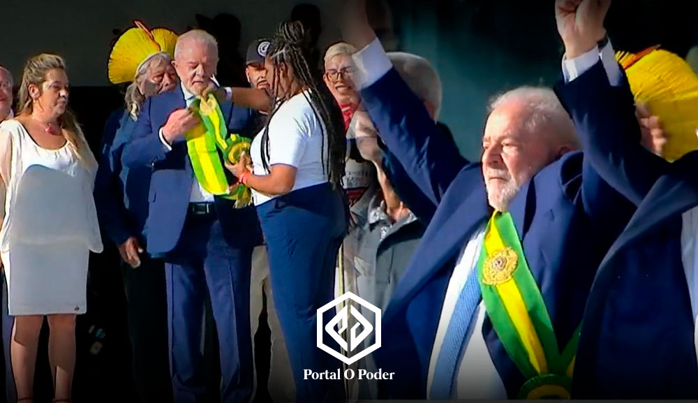 Representantes do povo brasileiro participam de entrega da faixa ...